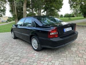 Black Volvo S80 2002 in Jelgava, with an engine capacity of 2.40 L and mileage of 376 thousand km for 1390 €, photo 11 on AUTOMOTO.COM.LV