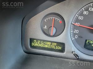 Black Volvo S80 2002 in Jelgava, with an engine capacity of 2.40 L and mileage of 376 thousand km for 1390 €, photo 21 on AUTOMOTO.COM.LV