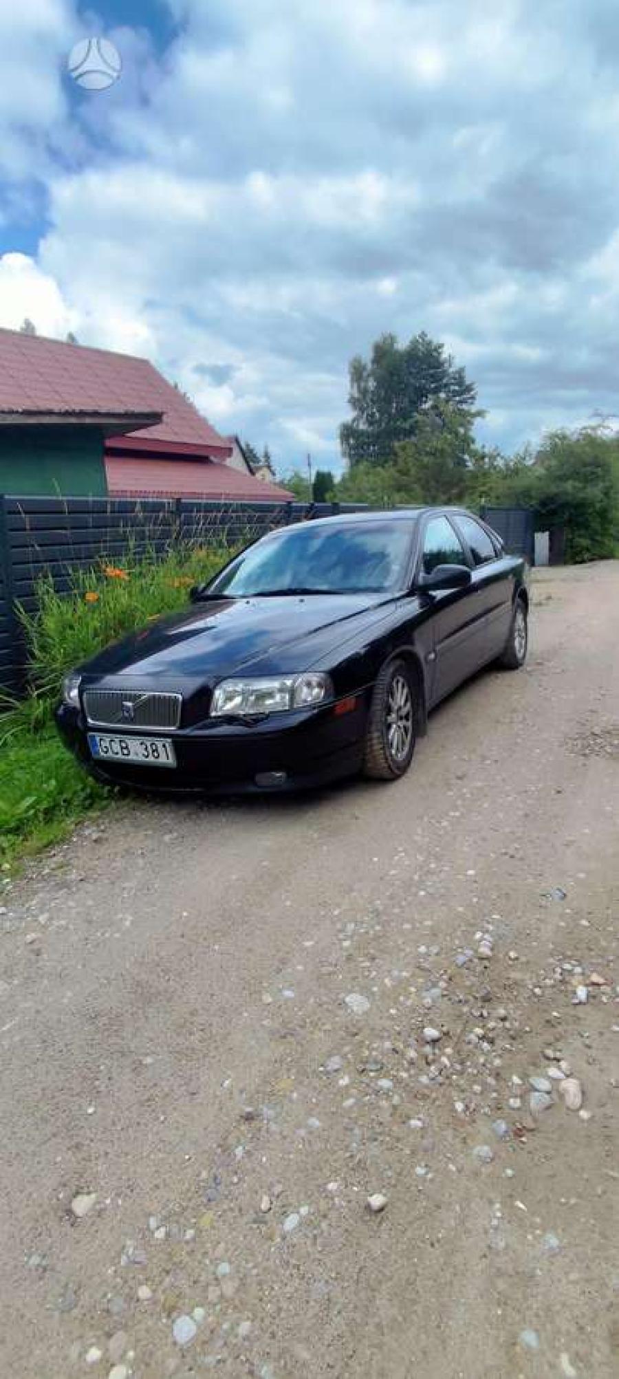 Black Volvo S80 2002 in Vilnius, with an engine capacity of 2.40 L and mileage of 457 thousand km for 650 €, photo 3 on AUTOMOTO.COM.LV