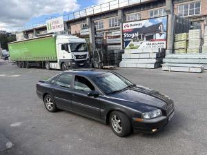 Melns Volvo S80 2002 Viļņa, ar dzinēja tilpumu 2.40 L un nobraukumu 380 tūkst. km par 799 €, foto 3 vietnē AUTOMOTO.COM.LV