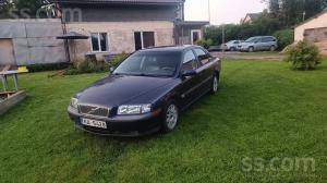 Melns Volvo S80 2002 Valmiera, ar dzinēja tilpumu 2.40 L un nobraukumu 405 tūkst. km par 400 €, foto 1 vietnē AUTOMOTO.COM.LV