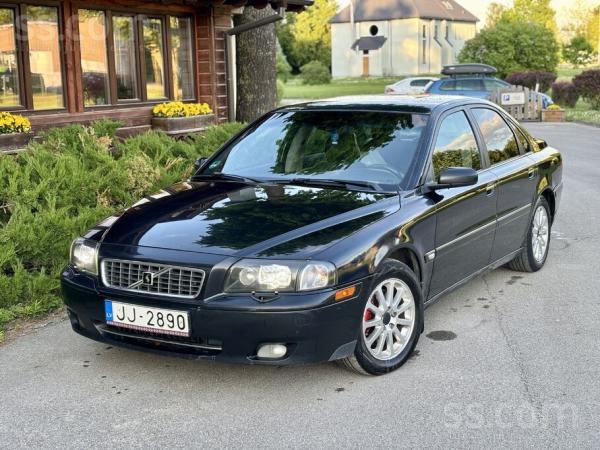 Black Volvo S80 2003 in Jelgava, with an engine capacity of 2.40 L and mileage of 0 thousand km for 1490 €, photo 1 on AUTOMOTO.COM.LV