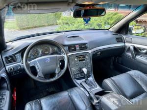 Black Volvo S80 2003 in Jelgava, with an engine capacity of 2.40 L and mileage of 0 thousand km for 1490 €, photo 8 on AUTOMOTO.COM.LV