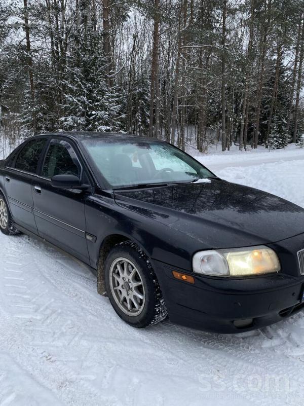 Melns Volvo S80 2003 Madona, ar dzinēja tilpumu 2.40 L un nobraukumu 407 tūkst. km par 1500 €, foto 2 vietnē AUTOMOTO.COM.LV