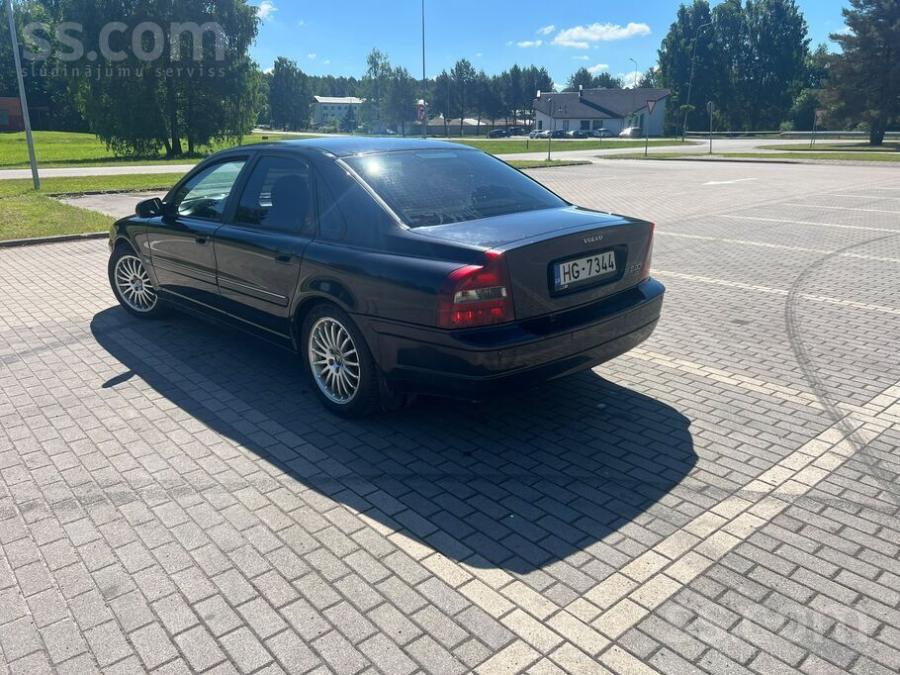 Melns Volvo S80 2003 Jelgava, ar dzinēja tilpumu 2.40 L un nobraukumu 463 tūkst. km par 1300 €, foto 6 vietnē AUTOMOTO.COM.LV
