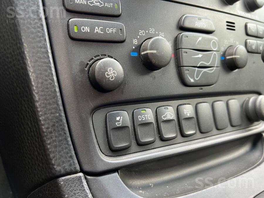 Melns Volvo S80 2003 Jelgava, ar dzinēja tilpumu 2.40 L un nobraukumu 463 tūkst. km par 1300 €, foto 8 vietnē AUTOMOTO.COM.LV