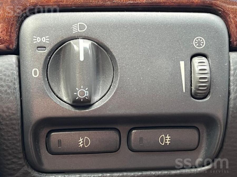 Melns Volvo S80 2003 Jelgava, ar dzinēja tilpumu 2.40 L un nobraukumu 463 tūkst. km par 1300 €, foto 9 vietnē AUTOMOTO.COM.LV