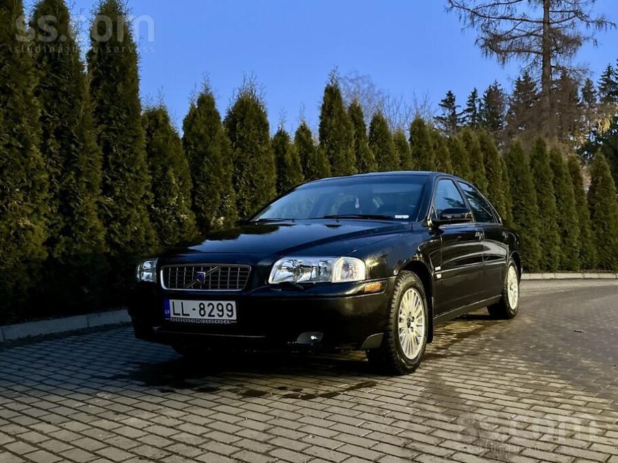 Black Volvo S80 2003 in Ludza, with an engine capacity of 2.40 L and mileage of 325 thousand km for 1600 €, photo 3 on AUTOMOTO.COM.LV