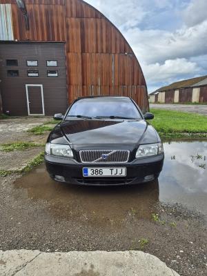Melns Volvo S80 2003 Narva, ar dzinēja tilpumu 2.40 L un nobraukumu 270 tūkst. km par 500 €, foto 6 vietnē AUTOMOTO.COM.LV