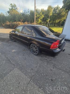 Melns Volvo S80 2003 Cēsis, ar dzinēja tilpumu 2.40 L un nobraukumu 378 tūkst. km par 1000 €, foto 4 vietnē AUTOMOTO.COM.LV