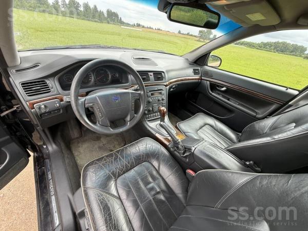 Volvo S80 2003 Rīga vietnē Melns Volvo S80 2003 Rīga, ar dzinēja tilpumu 2.40 L un nobraukumu 465 tūkst. km par 1700 €, foto 6 vietnē AUTOMOTO.COM.LV