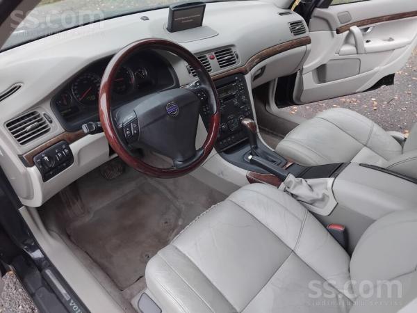 Melns Volvo S80 2003 Rīga, ar dzinēja tilpumu 2.40 L un nobraukumu 274 tūkst. km par 1850 €, foto 11 vietnē AUTOMOTO.COM.LV