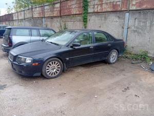 Melns Volvo S80 2003 Rīga, ar dzinēja tilpumu 2.40 L un nobraukumu 500 tūkst. km par 300 €, foto  vietnē AUTOMOTO.COM.LV