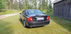 Melns Volvo S80 2004 Aizkraukle, ar dzinēja tilpumu 2.40 L un nobraukumu 356 tūkst. km par 2200 €, foto 3 vietnē AUTOMOTO.COM.LV