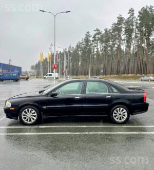Melns Volvo S80 2004 Rīga, ar dzinēja tilpumu 2.40 L un nobraukumu 293 tūkst. km par 2100 €, foto 3 vietnē AUTOMOTO.COM.LV