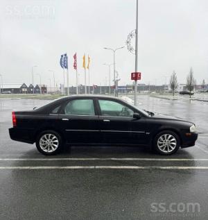 Melns Volvo S80 2004 Rīga, ar dzinēja tilpumu 2.40 L un nobraukumu 293 tūkst. km par 2100 €, foto 4 vietnē AUTOMOTO.COM.LV