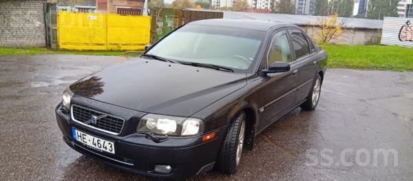 Black Volvo S80 2004 in Riga, with an engine capacity of 2.40 L and mileage of 273 thousand km for 3000 €, photo 2 on AUTOMOTO.COM.LV