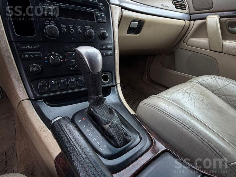 Melns Volvo S80 2004 Rīga, ar dzinēja tilpumu 2.40 L un nobraukumu 0 tūkst. km par 1490 €, foto 10 vietnē AUTOMOTO.COM.LV