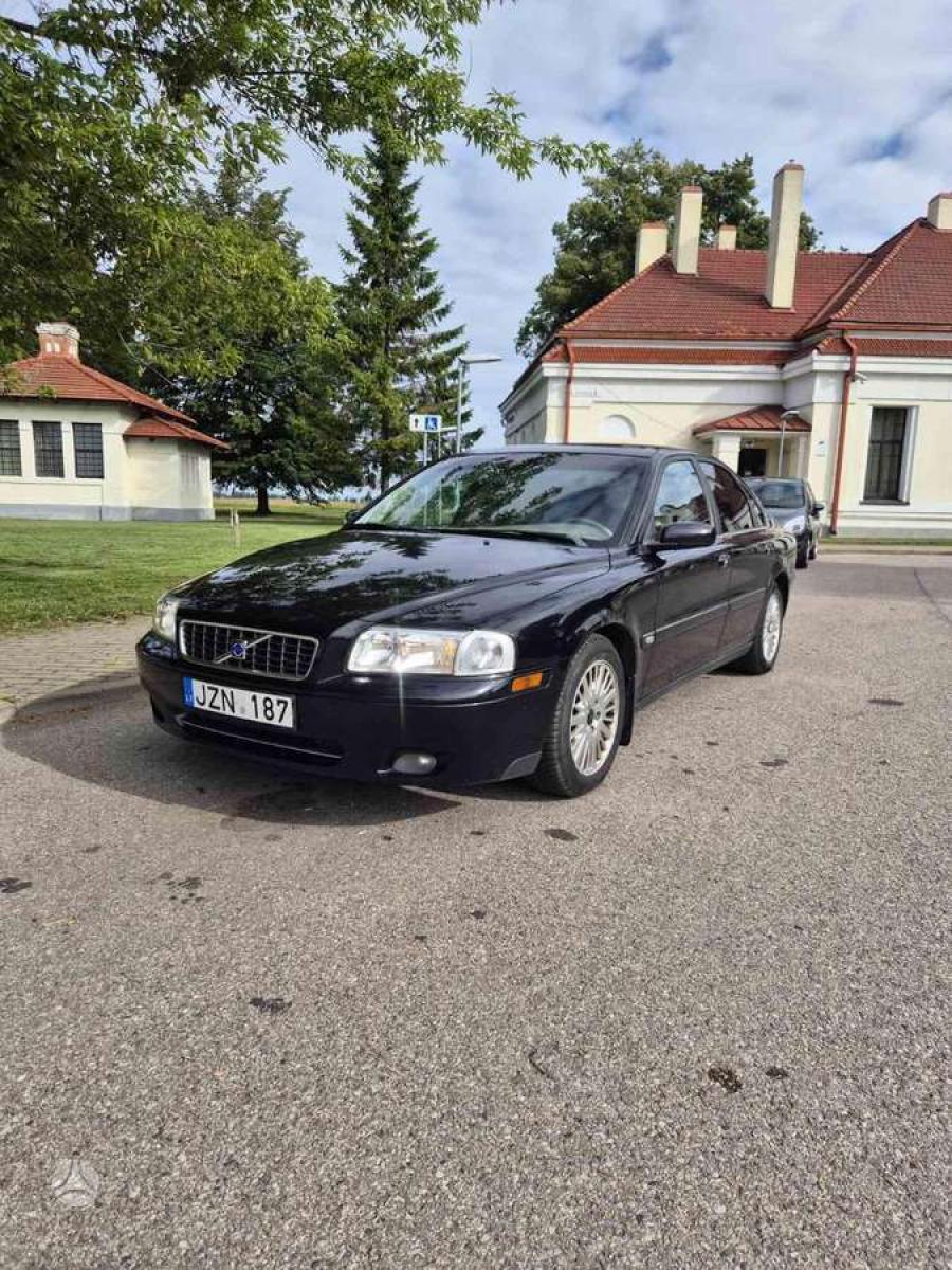 Melns Volvo S80 2004 Vilkaviškis, ar dzinēja tilpumu 2.40 L un nobraukumu 306 tūkst. km par 950 €, foto 1 vietnē AUTOMOTO.COM.LV