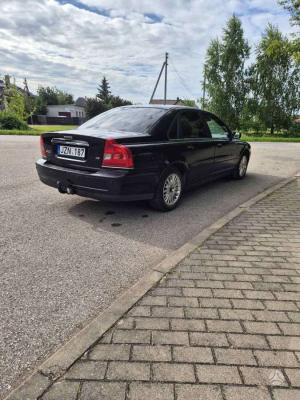 Melns Volvo S80 2004 Vilkaviškis, ar dzinēja tilpumu 2.40 L un nobraukumu 306 tūkst. km par 950 €, foto 4 vietnē AUTOMOTO.COM.LV