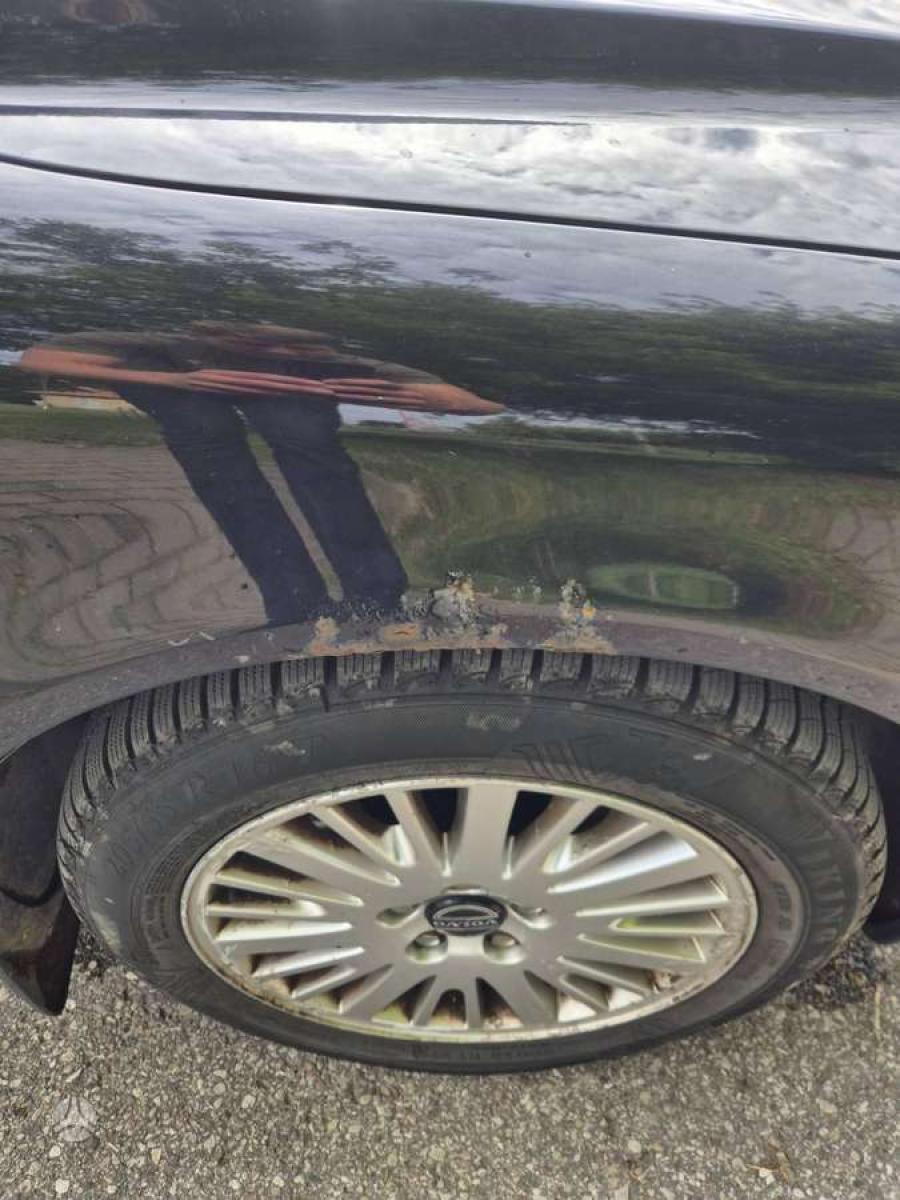 Melns Volvo S80 2004 Vilkaviškis, ar dzinēja tilpumu 2.40 L un nobraukumu 306 tūkst. km par 950 €, foto 10 vietnē AUTOMOTO.COM.LV