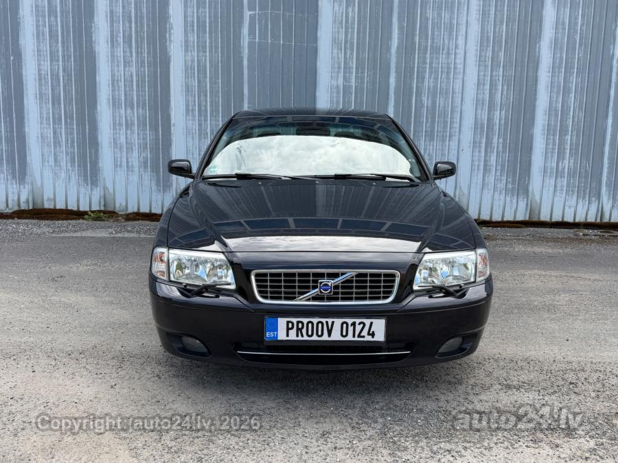 Black Volvo S80 2004 in Paide, with an engine capacity of 2.40 L and mileage of 326 thousand km for 4890 €, photo 4 on AUTOMOTO.COM.LV