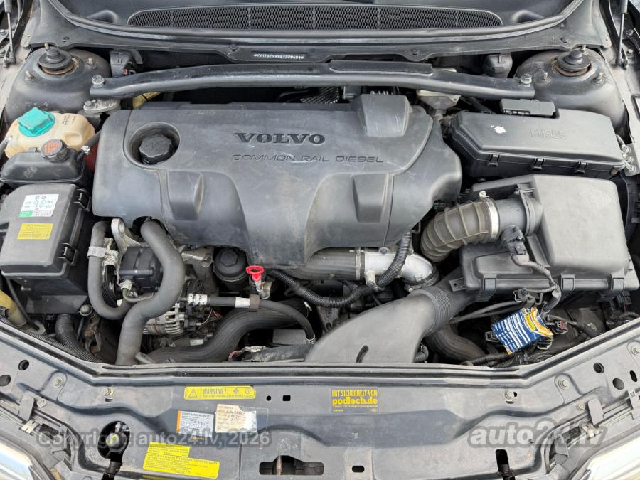 Black Volvo S80 2004 in Paide, with an engine capacity of 2.40 L and mileage of 326 thousand km for 4890 €, photo 23 on AUTOMOTO.COM.LV