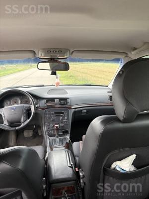 Melns Volvo S80 2004 Valmiera, ar dzinēja tilpumu 2.40 L un nobraukumu 249 tūkst. km par 2500 €, foto 8 vietnē AUTOMOTO.COM.LV