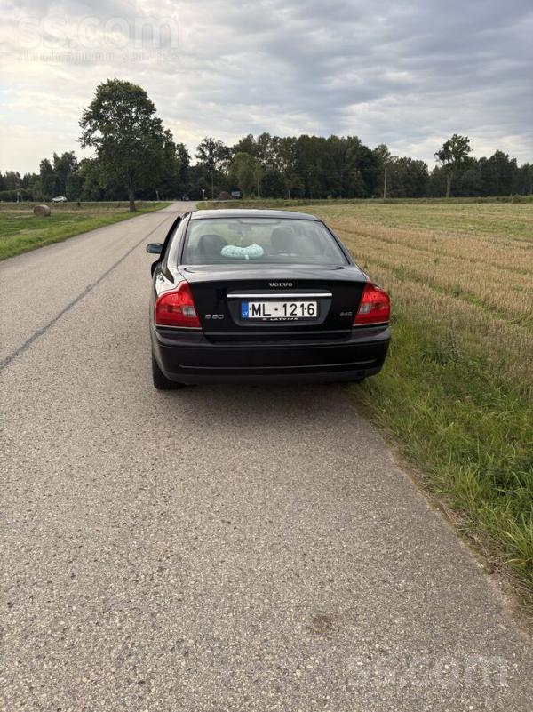 Volvo S80 2004 Valmiera vietnē Melns Volvo S80 2004 Valmiera, ar dzinēja tilpumu 2.40 L un nobraukumu 249 tūkst. km par 2500 €, foto 10 vietnē AUTOMOTO.COM.LV