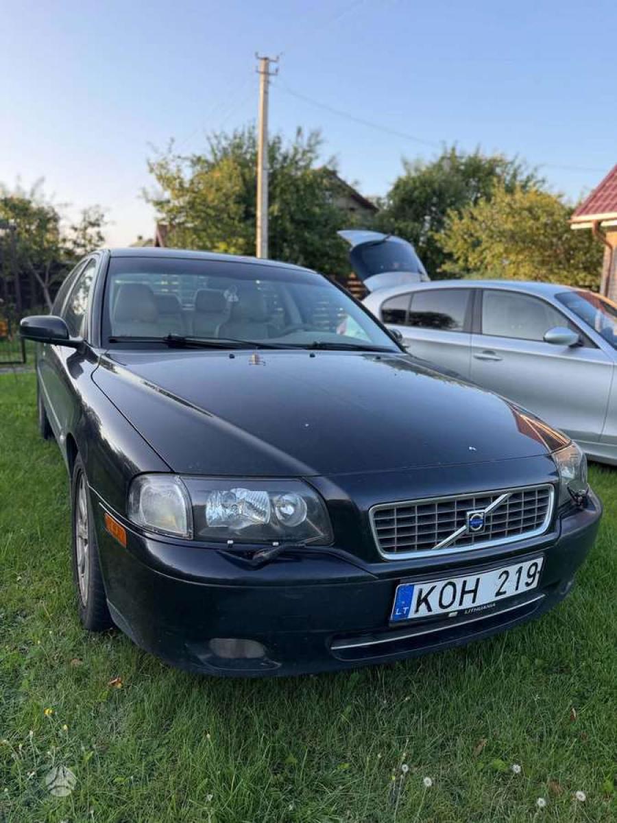 Черный Вольво С80 2004 в Вильнюс, объемом двигателя 2.40 л и пробегом 381 тыс. км за 650 €, фото 9 на AUTOMOTO.COM.LV