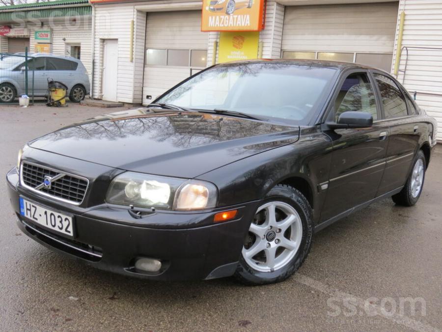 Black Volvo S80 2005 in Riga, with an engine capacity of 2.40 L and mileage of 450 thousand km for 1790 €, photo 1 on AUTOMOTO.COM.LV