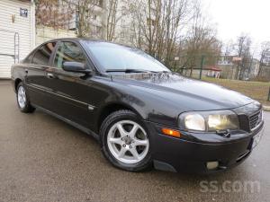 Black Volvo S80 2005 in Riga, with an engine capacity of 2.40 L and mileage of 450 thousand km for 1790 €, photo 7 on AUTOMOTO.COM.LV