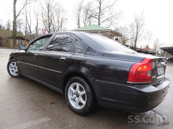 Melns Volvo S80 2005 Rīga, ar dzinēja tilpumu 2.40 L un nobraukumu 450 tūkst. km par 1790 €, foto 9 vietnē AUTOMOTO.COM.LV