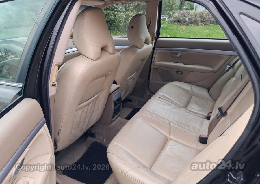 Melns Volvo S80 2005 Paide, ar dzinēja tilpumu 2.40 L un nobraukumu 340 tūkst. km par 3950 €, foto 9 vietnē AUTOMOTO.COM.LV