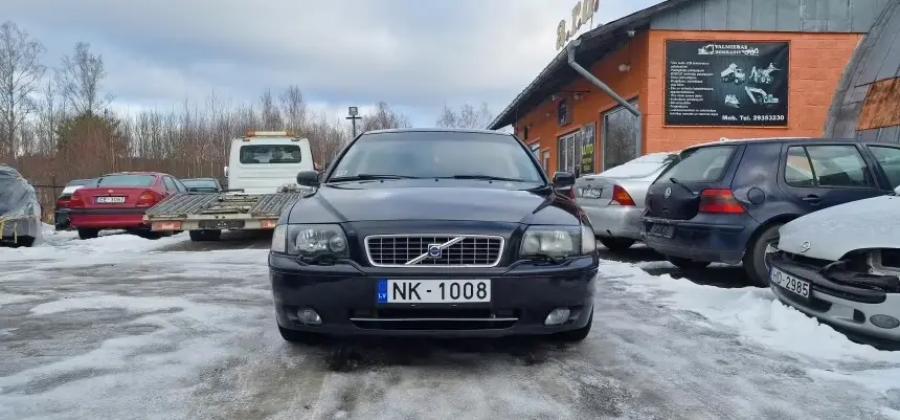 Melns Volvo S80 2005 Valmiera, ar dzinēja tilpumu 2.40 L un nobraukumu 309 tūkst. km par 3000 €, foto 9 vietnē AUTOMOTO.COM.LV