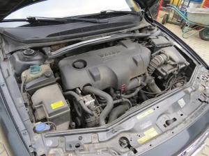 Black Volvo S80 2005 in Riga, with an engine capacity of 2.40 L and mileage of 300 thousand km for 1690 €, photo 21 on AUTOMOTO.COM.LV