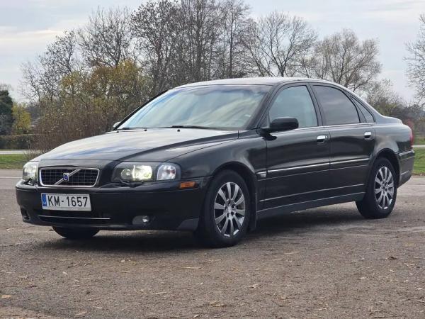 Black Volvo S80 2005 in Grobiņa, with an engine capacity of 2.40 L and mileage of 248 thousand km for 2000 €, photo 3 on AUTOMOTO.COM.LV