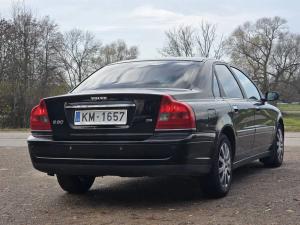 Black Volvo S80 2005 in Grobiņa, with an engine capacity of 2.40 L and mileage of 248 thousand km for 2000 €, photo 9 on AUTOMOTO.COM.LV
