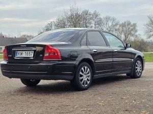 Black Volvo S80 2005 in Grobiņa, with an engine capacity of 2.40 L and mileage of 248 thousand km for 2000 €, photo 10 on AUTOMOTO.COM.LV