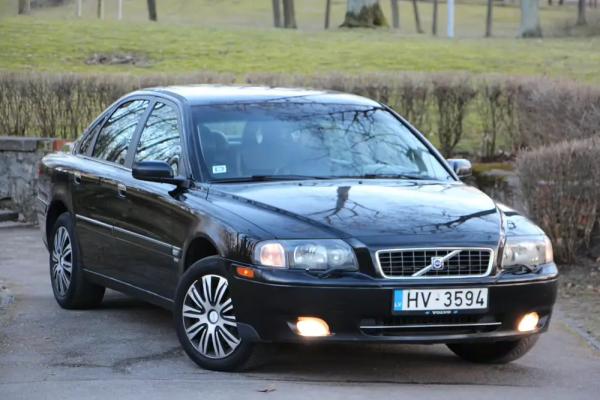Melns Volvo S80 2005 Mārupe, ar dzinēja tilpumu 2.40 L un nobraukumu 325 tūkst. km par 1450 €, foto 1 vietnē AUTOMOTO.COM.LV