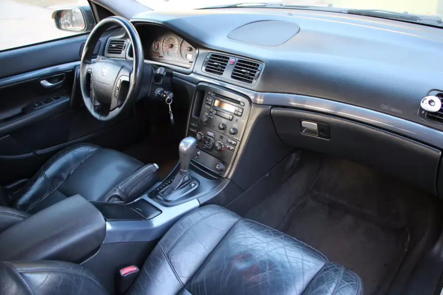 Melns Volvo S80 2005 Mārupe, ar dzinēja tilpumu 2.40 L un nobraukumu 325 tūkst. km par 1450 €, foto 11 vietnē AUTOMOTO.COM.LV