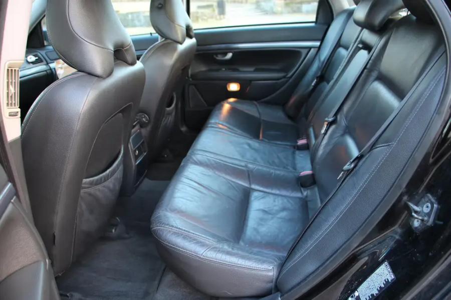 Melns Volvo S80 2005 Mārupe, ar dzinēja tilpumu 2.40 L un nobraukumu 325 tūkst. km par 1450 €, foto 12 vietnē AUTOMOTO.COM.LV