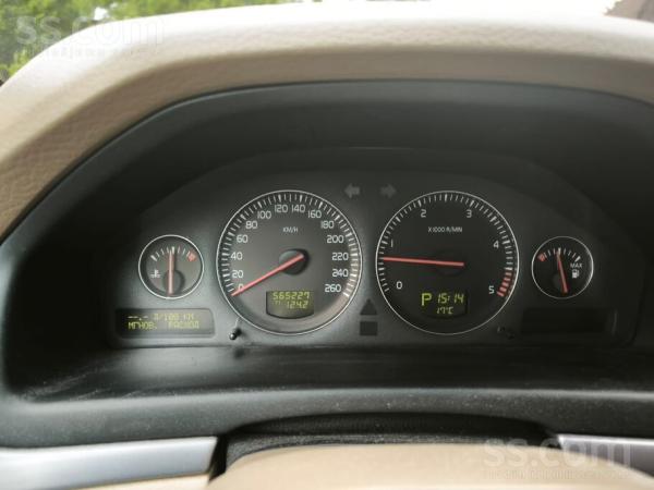 Black Volvo S80 2005 in Jekabpils, with an engine capacity of 2.40 L and mileage of 565 thousand km for 1350 €, photo 1 on AUTOMOTO.COM.LV