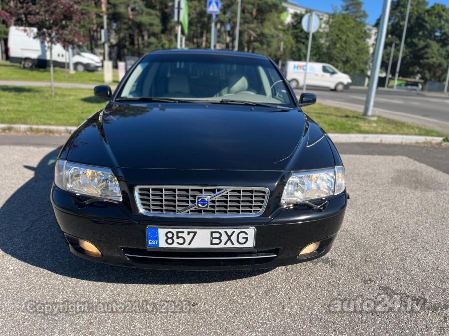 Черный Вольво С80 2005 в Таллин, объемом двигателя 2.50 л и пробегом 215 тыс. км за 3500 €, фото 1 на AUTOMOTO.COM.LV