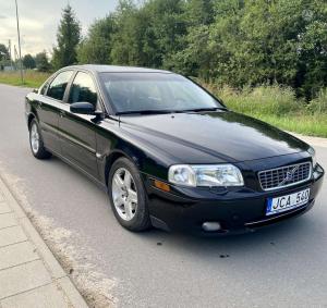 Melns Volvo S80 2005 Viļņa, ar dzinēja tilpumu 2.40 L un nobraukumu 391 tūkst. km par 1350 €, foto 8 vietnē AUTOMOTO.COM.LV