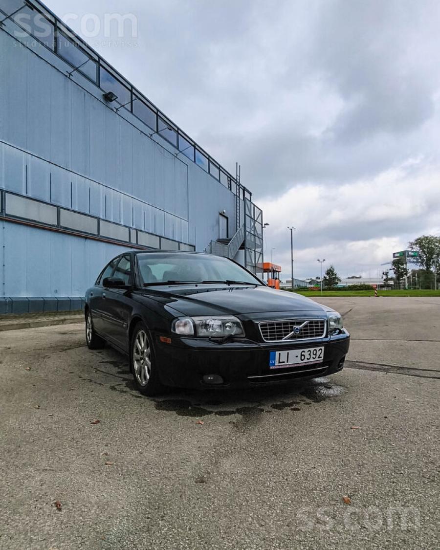 Melns Volvo S80 2005 Rīga, ar dzinēja tilpumu 2.40 L un nobraukumu 300 tūkst. km par 1550 €, foto 1 vietnē AUTOMOTO.COM.LV
