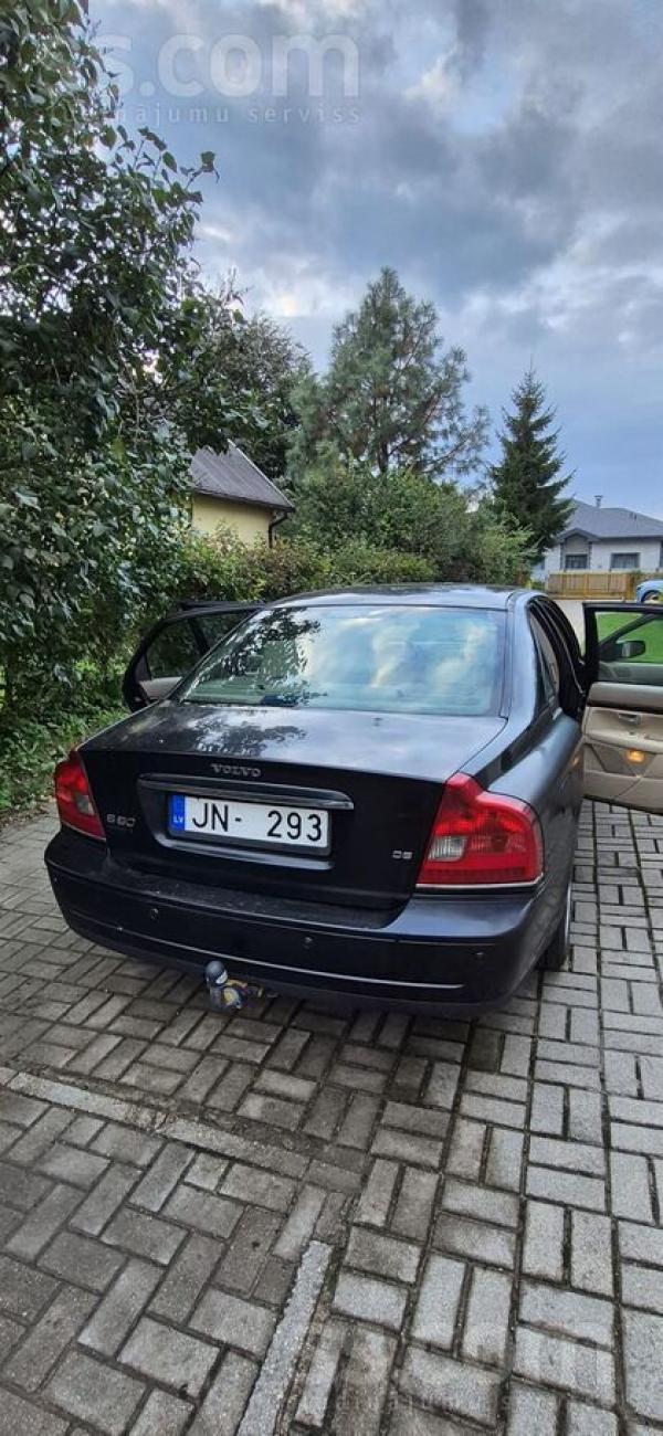 Melns Volvo S80 2005 Rīga, ar dzinēja tilpumu 2.40 L un nobraukumu 431 tūkst. km par 1800 €, foto 3 vietnē AUTOMOTO.COM.LV