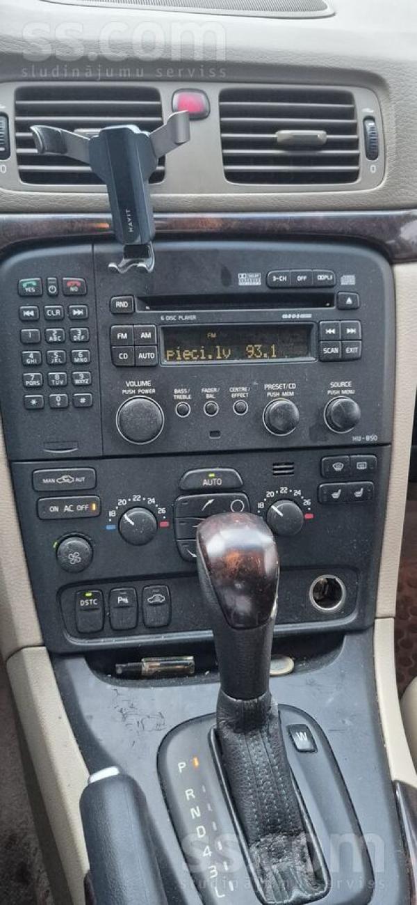 Melns Volvo S80 2005 Rīga, ar dzinēja tilpumu 2.40 L un nobraukumu 431 tūkst. km par 1800 €, foto 5 vietnē AUTOMOTO.COM.LV
