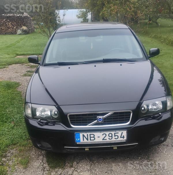 Melns Volvo S80 2005 Madona, ar dzinēja tilpumu 2.40 L un nobraukumu 330 tūkst. km par 1600 €, foto 1 vietnē AUTOMOTO.COM.LV