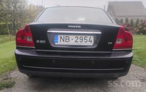 Melns Volvo S80 2005 Madona, ar dzinēja tilpumu 2.40 L un nobraukumu 330 tūkst. km par 1600 €, foto 7 vietnē AUTOMOTO.COM.LV